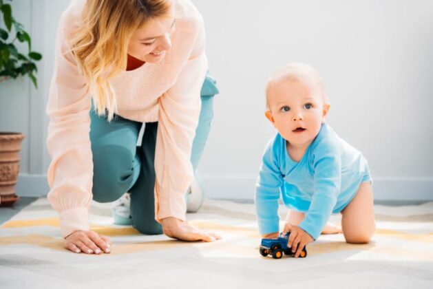 Crawling with One Leg Out: Is It OK OR should you be worried?